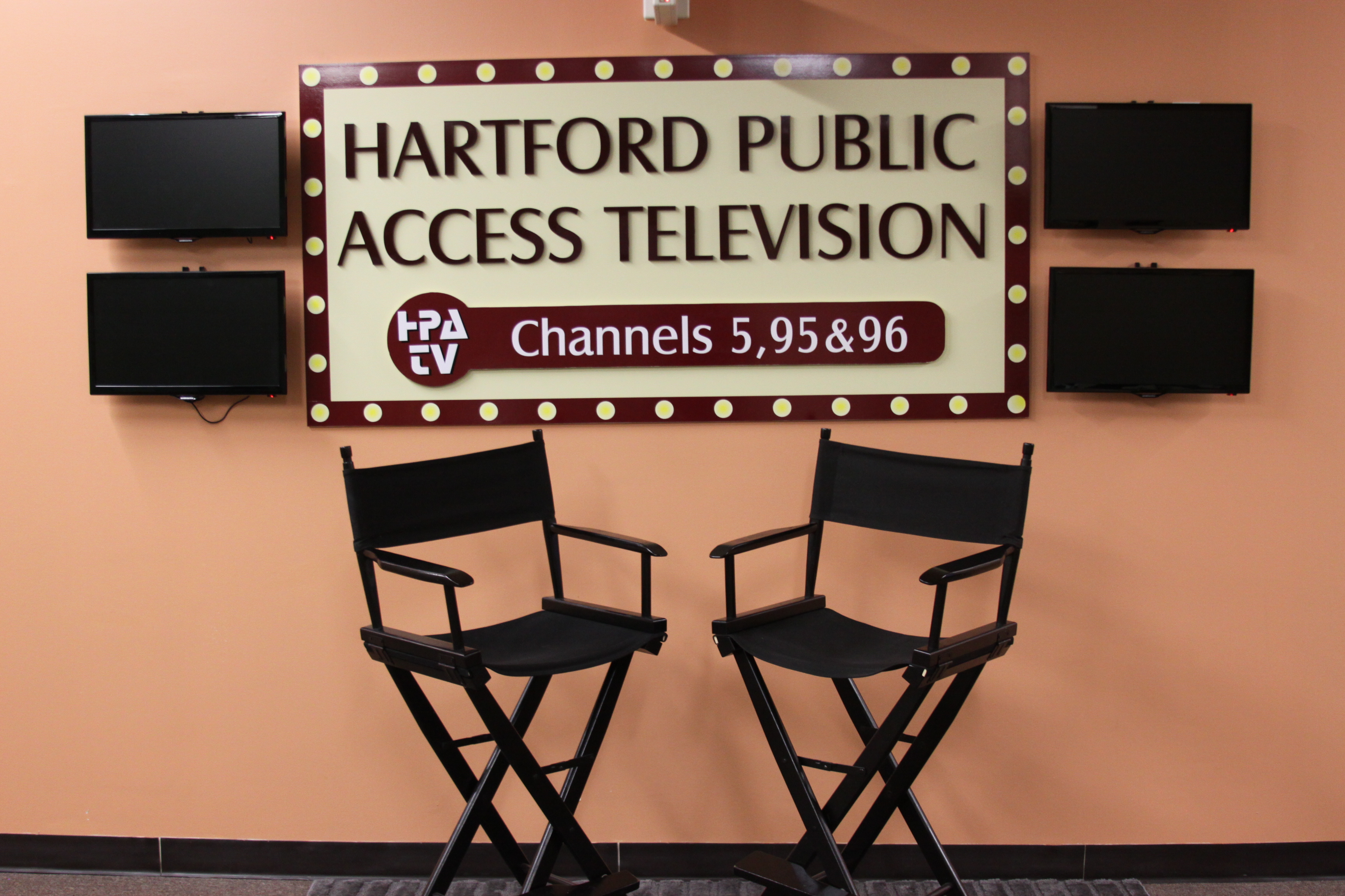 Public access station – The Annotated Gilmore Girls