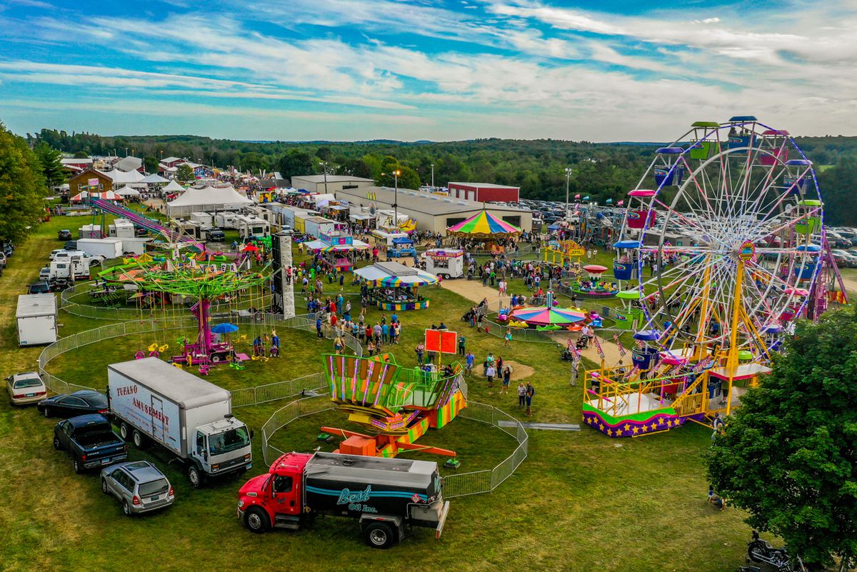 County Fair – The Annotated Gilmore Girls