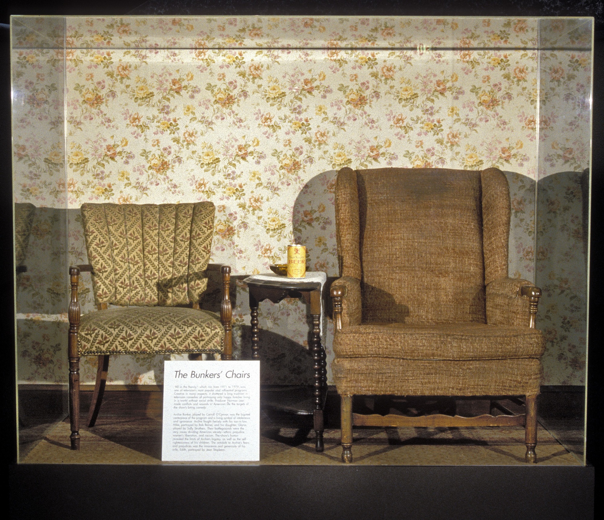 Archie Bunker’s Chair at the Smithsonian Museum – The Annotated Gilmore ...